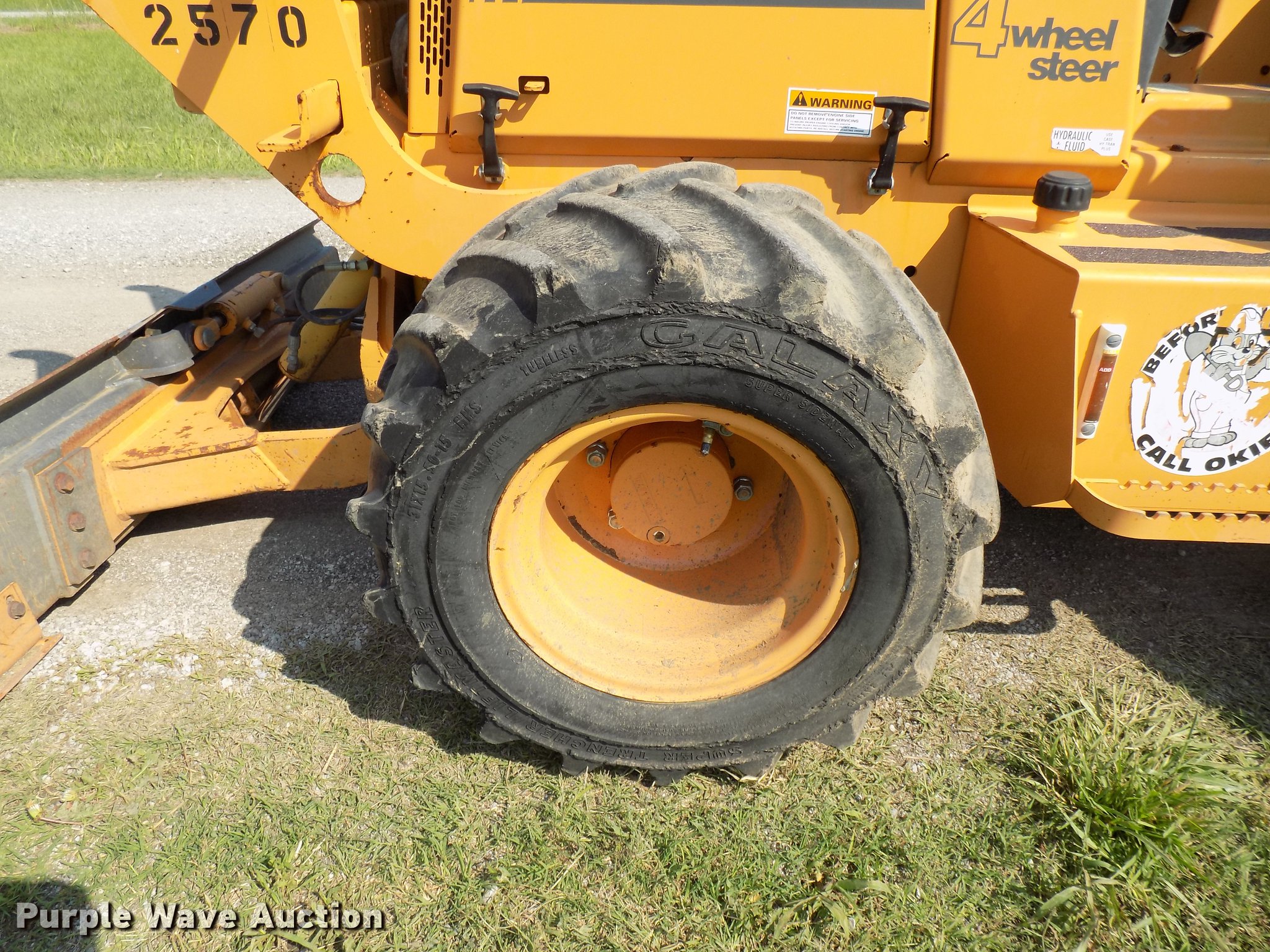 1999 Case 560 trencher in Collinsville, OK | Item DB9542 sold | Purple Wave