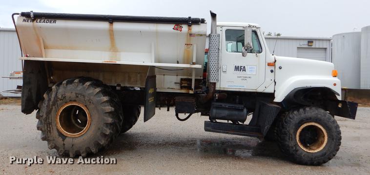 1997 International 2554 applicator truck in Carthage, MO | Item ED9317 ...