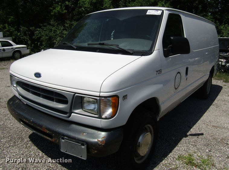 2000 Ford Econoline E250 van in Kansas City, KS | Item DD6264 sold ...