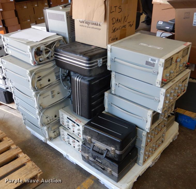 Sencore radio test equipment in Des Moines, IA | Item FM9444 sold ...