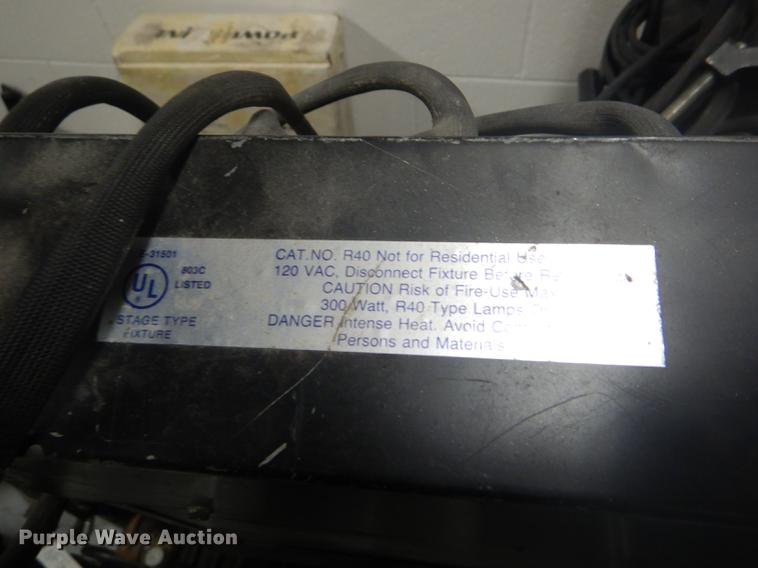 (11) Altman R40 strip light fixtures in Hays, KS | Item FT9563 sold ...