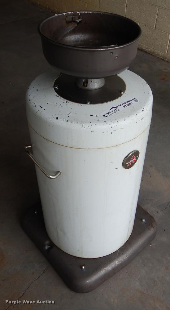 Alemite waste oil drain caddy in Hays, KS | Item FT9592 sold | Purple Wave