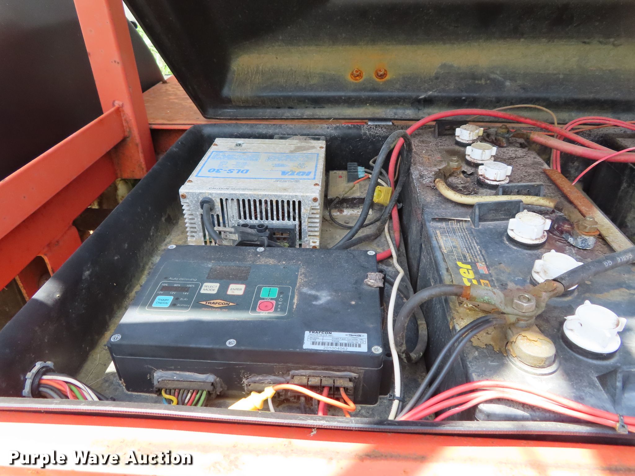 Trafcon TC1-25S arrow board trailer in Kansas City, KS | Item DD6271 ...