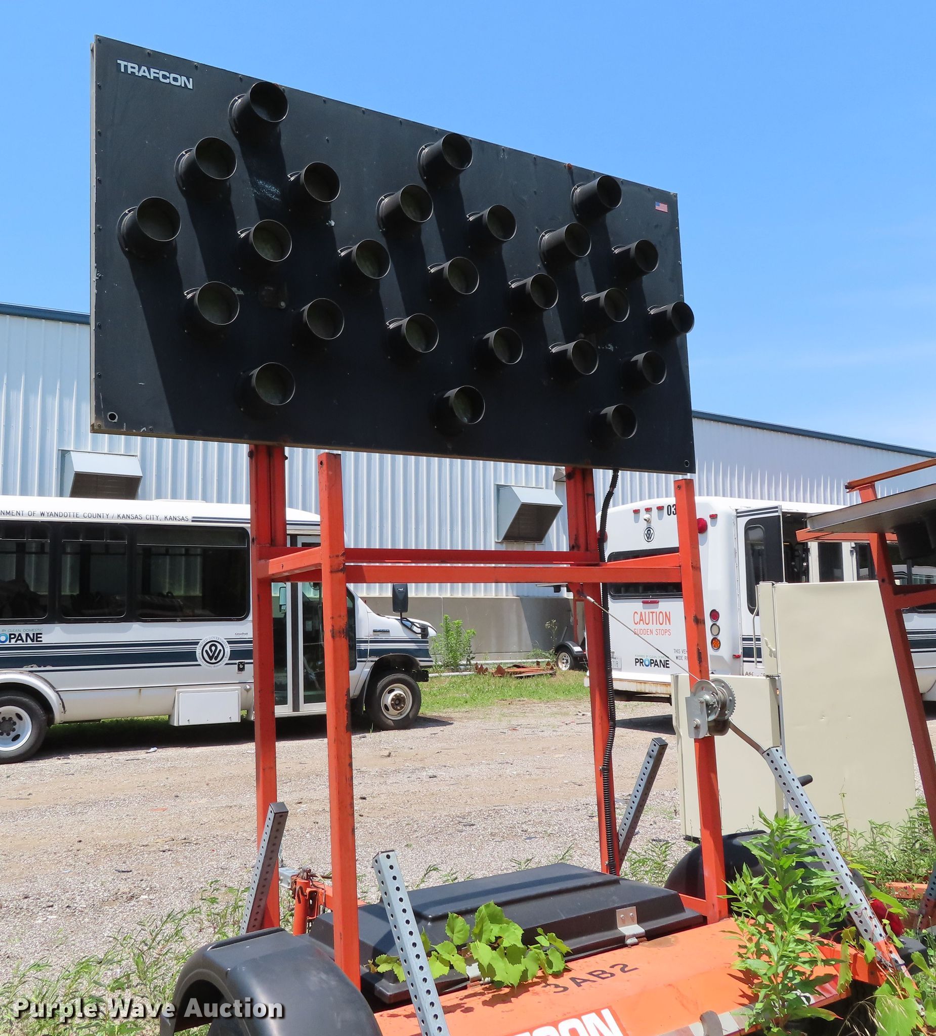 Trafcon TC1-25S arrow board trailer in Kansas City, KS | Item DD6274 ...