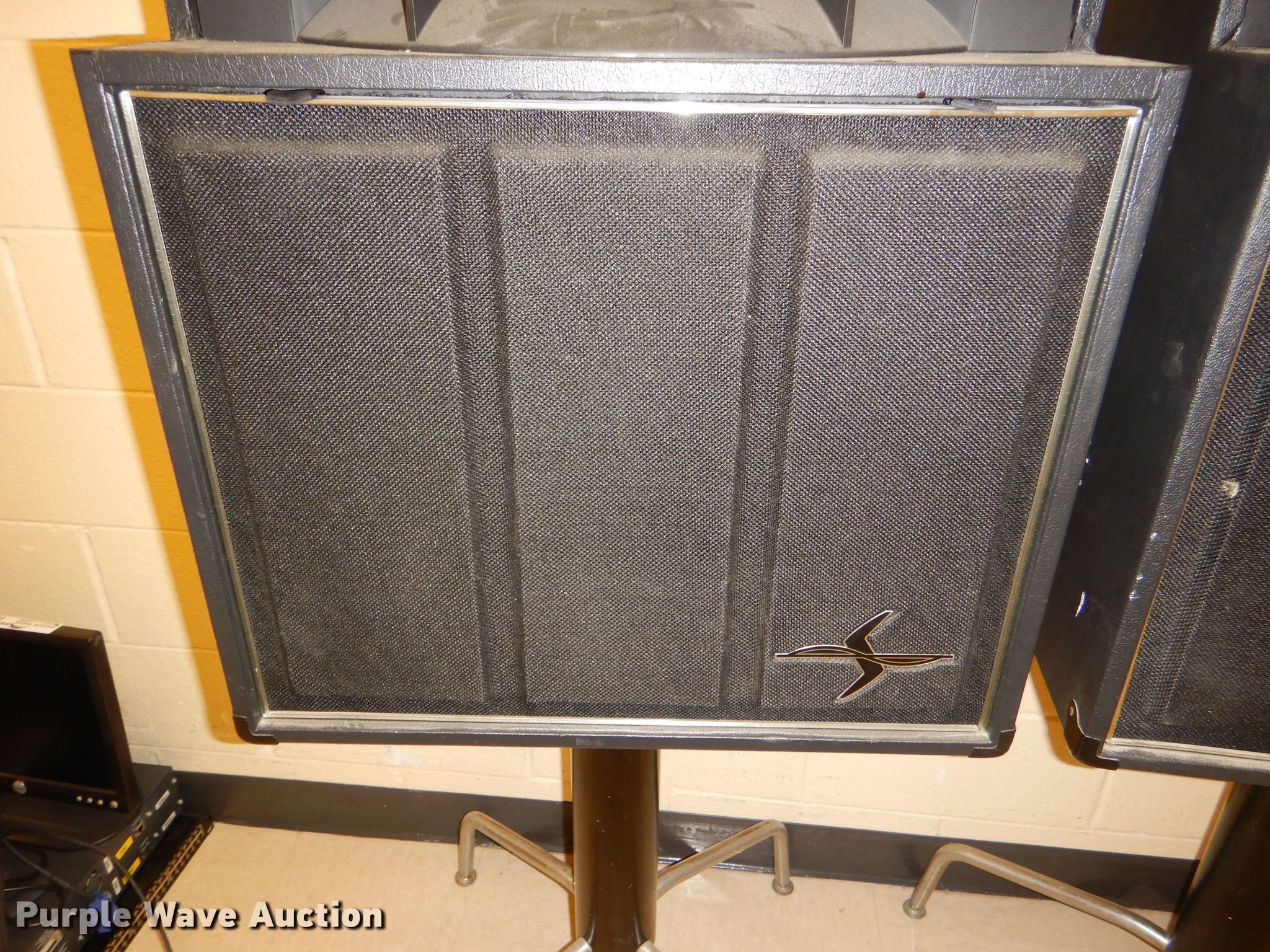 (2) Shure Pro Master speakers in Emporia, KS | Item FQ9965 sold ...