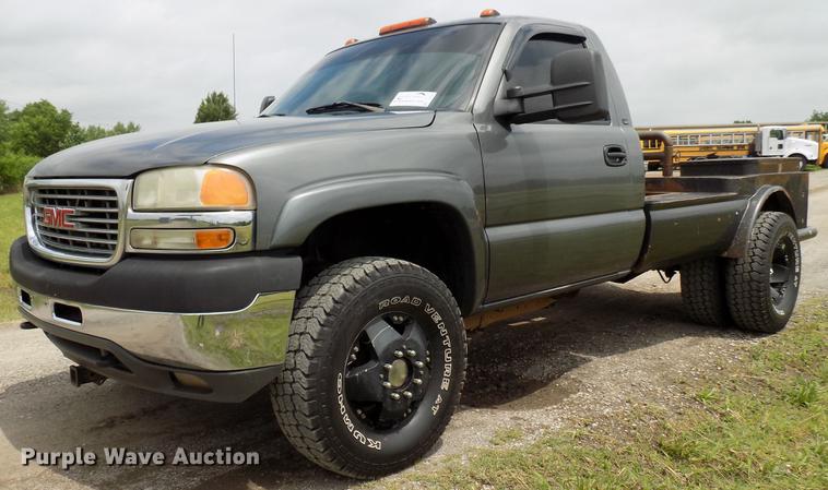 2002 GMC Sierra 3500 pickup truck in Collinsville, OK | Item DB9646 ...