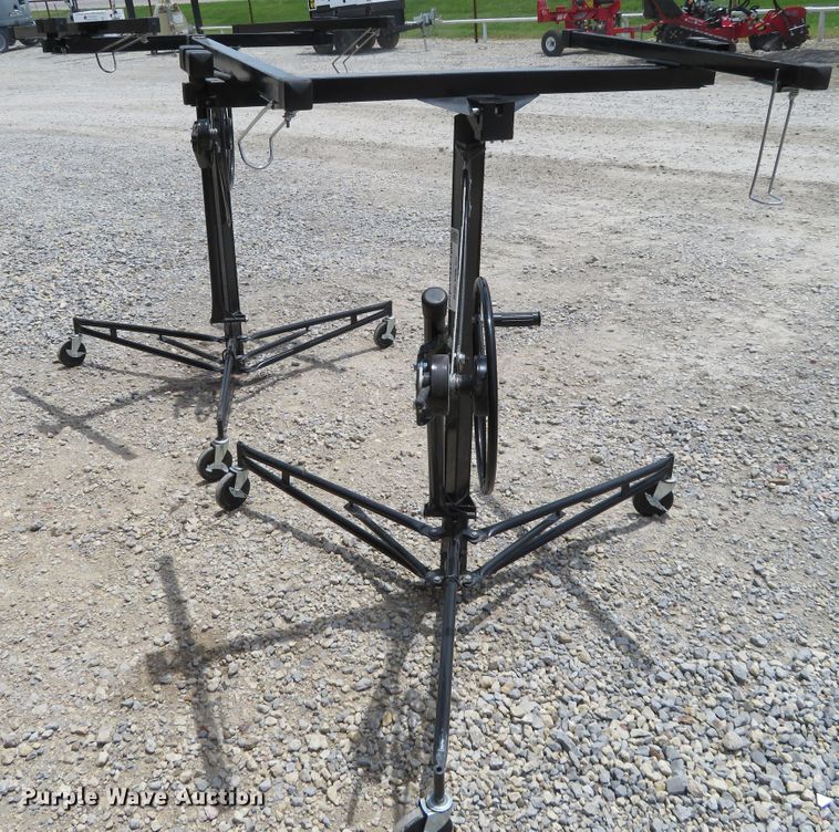 (2) sheet rock jacks in Augusta, KS | Item DD7086 sold | Purple Wave