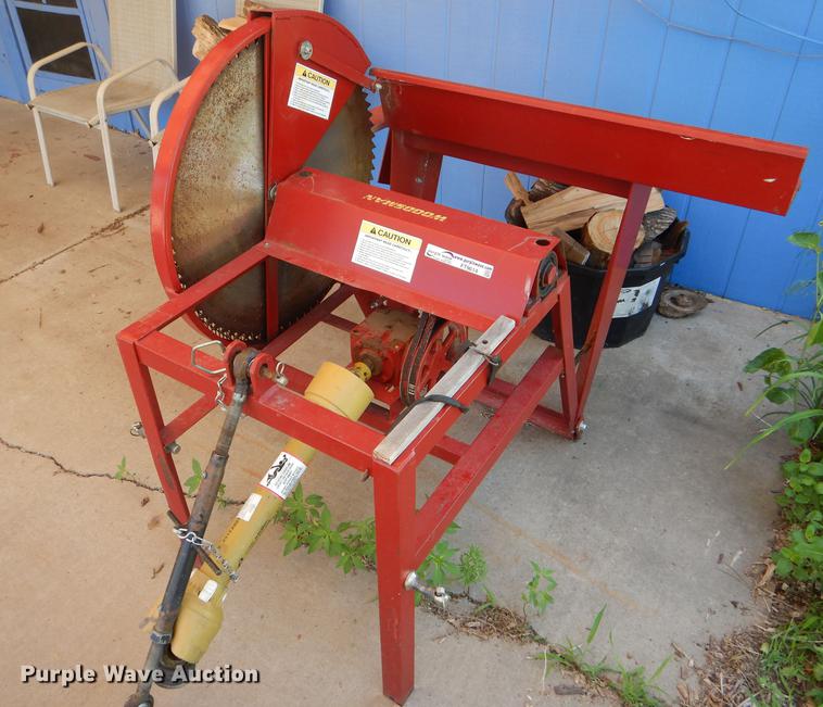 Woodsman 250 buzz saw in Salina, KS | Item FT9614 sold | Purple Wave