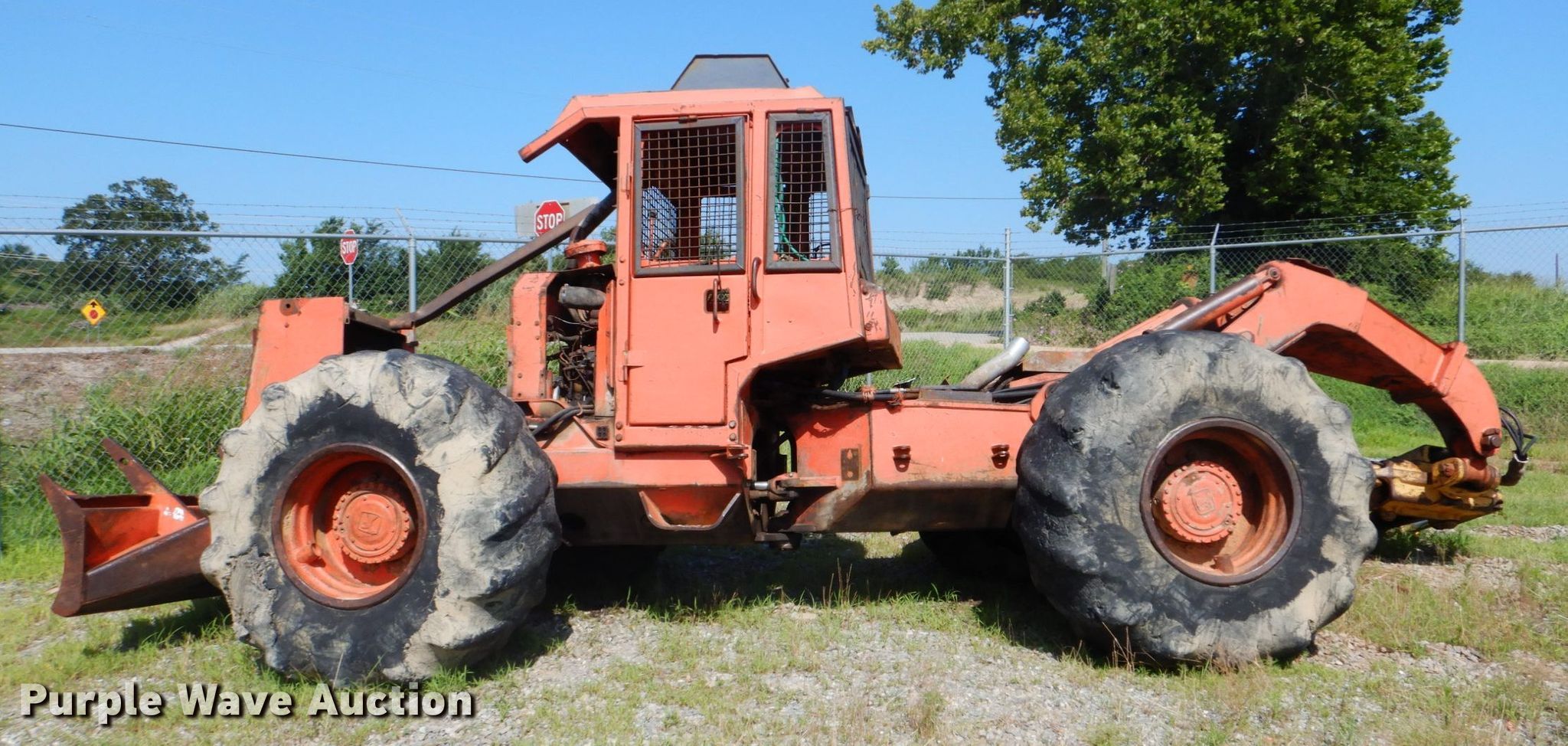 1989 Timberjack 380 skidder in Atoka, OK | Item FT9259 sold | Purple Wave