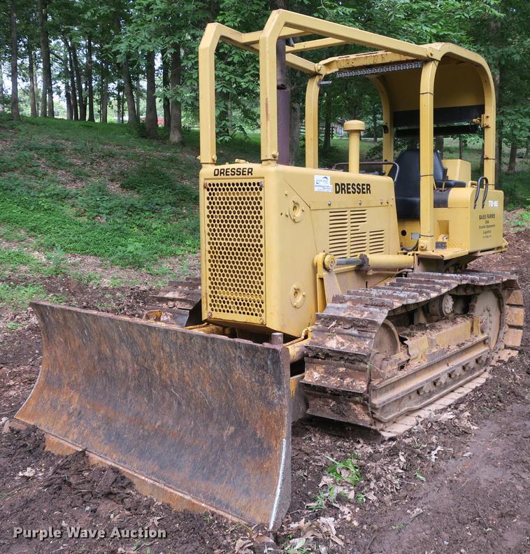 1975 Dresser TD-8E dozer in Pea Ridge, AR | Item EA9257 sold | Purple Wave