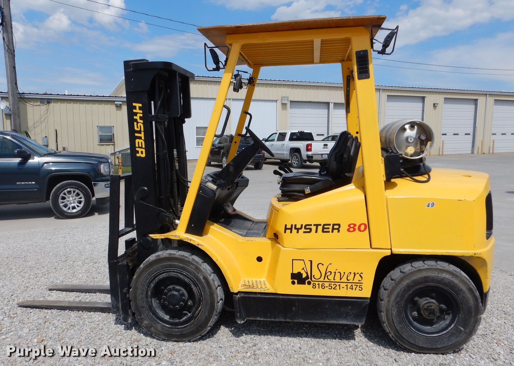 Hyster H80XM forklift in Clinton, MO | Item DY9850 sold | Purple Wave