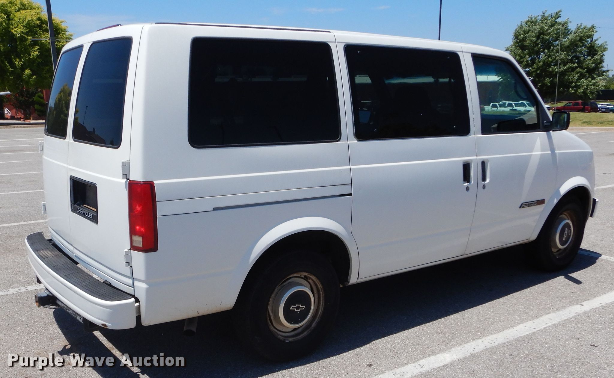 1994 Chevrolet Astro van in Edmond, OK | Item FI9935 sold | Purple Wave