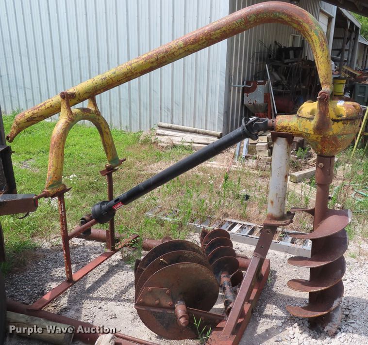 Danuser post hole auger in Paola, KS | Item FJ9187 sold | Purple Wave