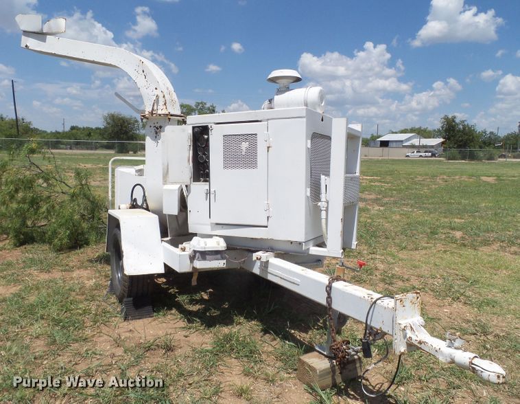 Twin Disc SP111HP3 wood chipper in Tye, TX | Item FL9267 sold | Purple Wave