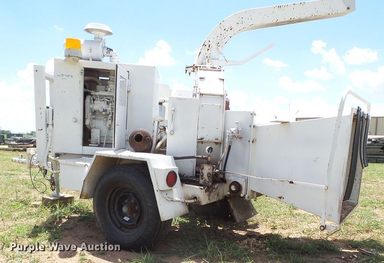 Twin Disc SP111HP3 wood chipper in Tye, TX | Item FL9267 sold | Purple Wave