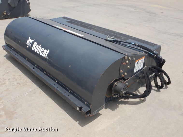 2015 Bobcat Sweeper 84 skid steer sweeper in Tulsa, OK | Item FT9277 ...