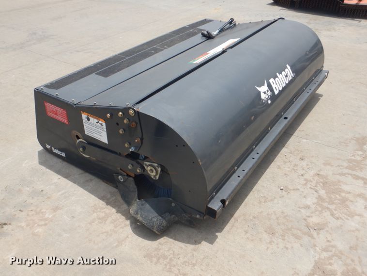 2015 Bobcat Sweeper 84 skid steer sweeper in Tulsa, OK | Item FT9277 ...