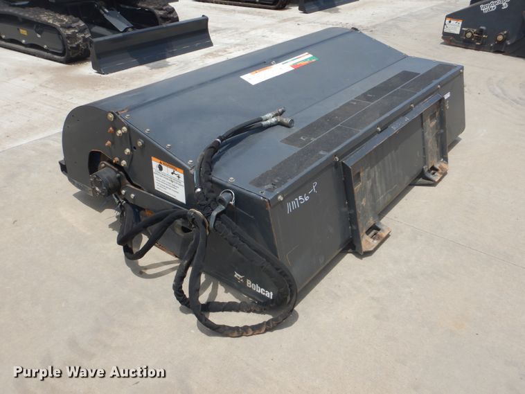 2015 Bobcat Sweeper 84 skid steer sweeper in Tulsa, OK | Item FT9277 ...