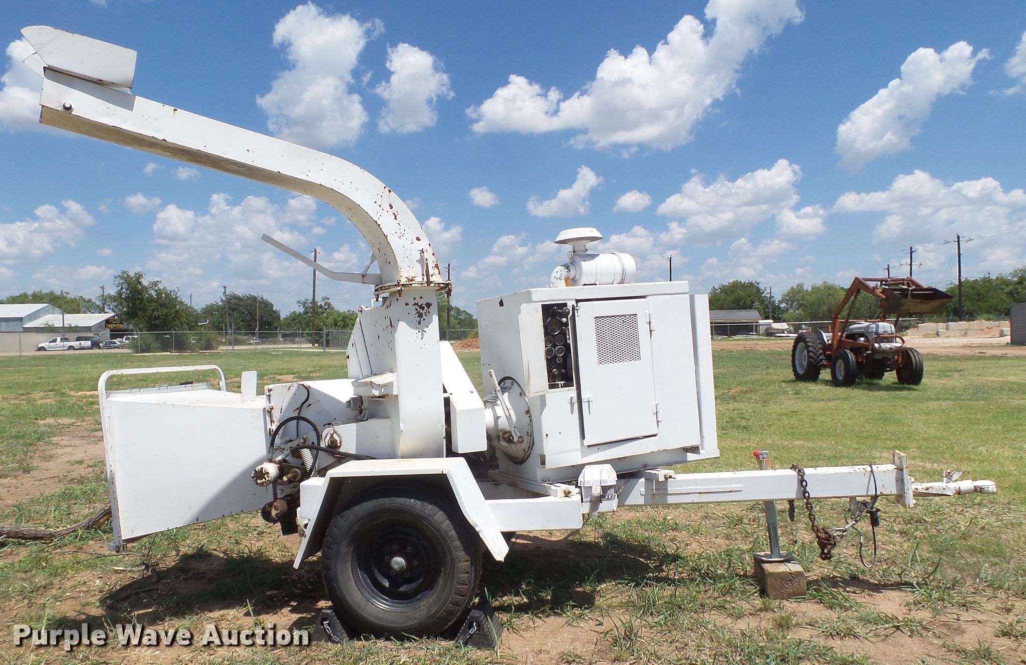 Twin Disc SP111HP3 wood chipper in Tye, TX | Item FL9267 sold | Purple Wave