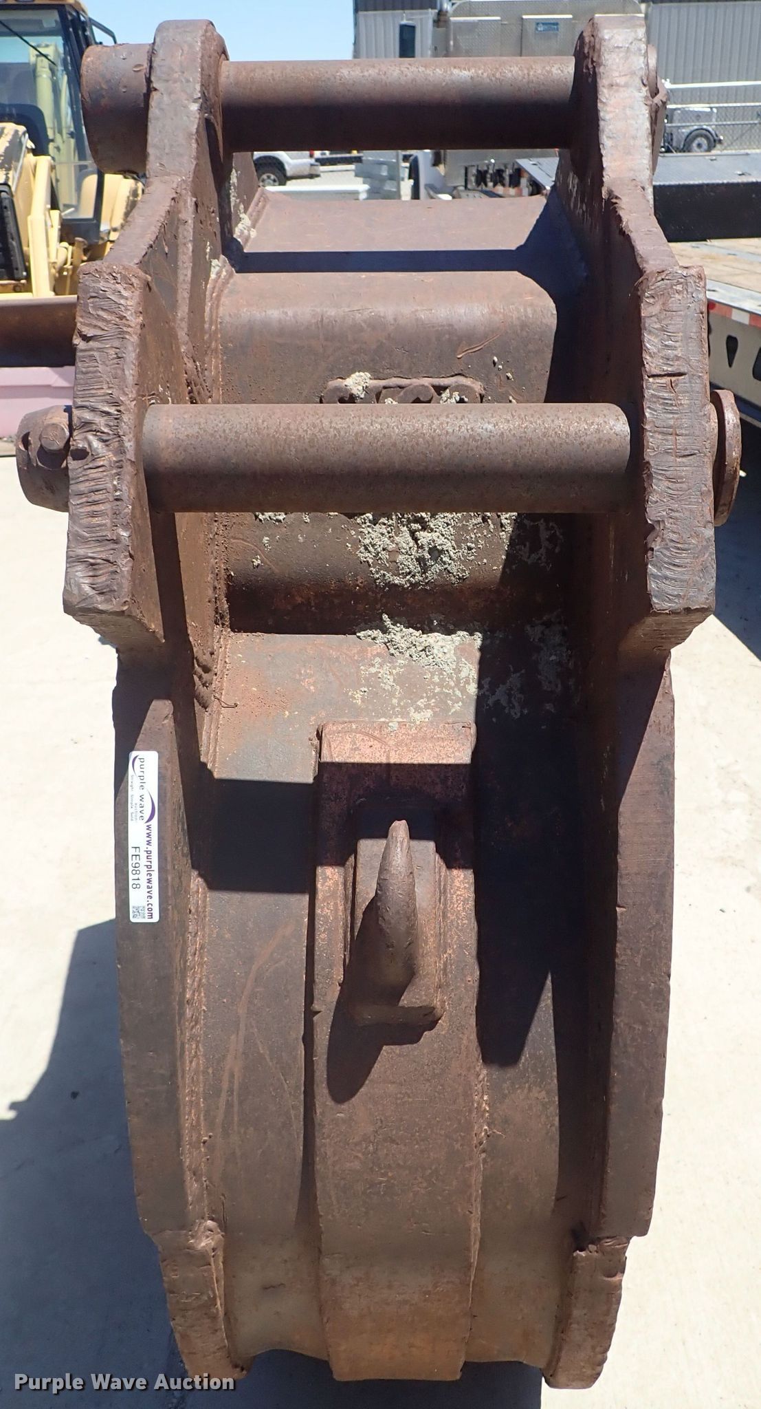Eaco 24"W excavator bucket in Wichita, KS | Item FE9818 sold | Purple Wave