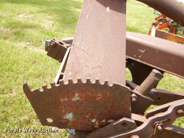 Ford 110 four bottom plow in Gridley, KS | Item FP9070 sold | Purple Wave