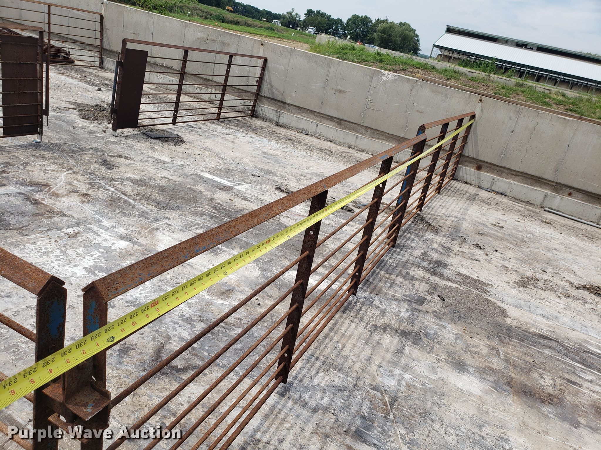 Hog gates/panels kit in La Monte, MO | Item DH4532 sold | Purple Wave