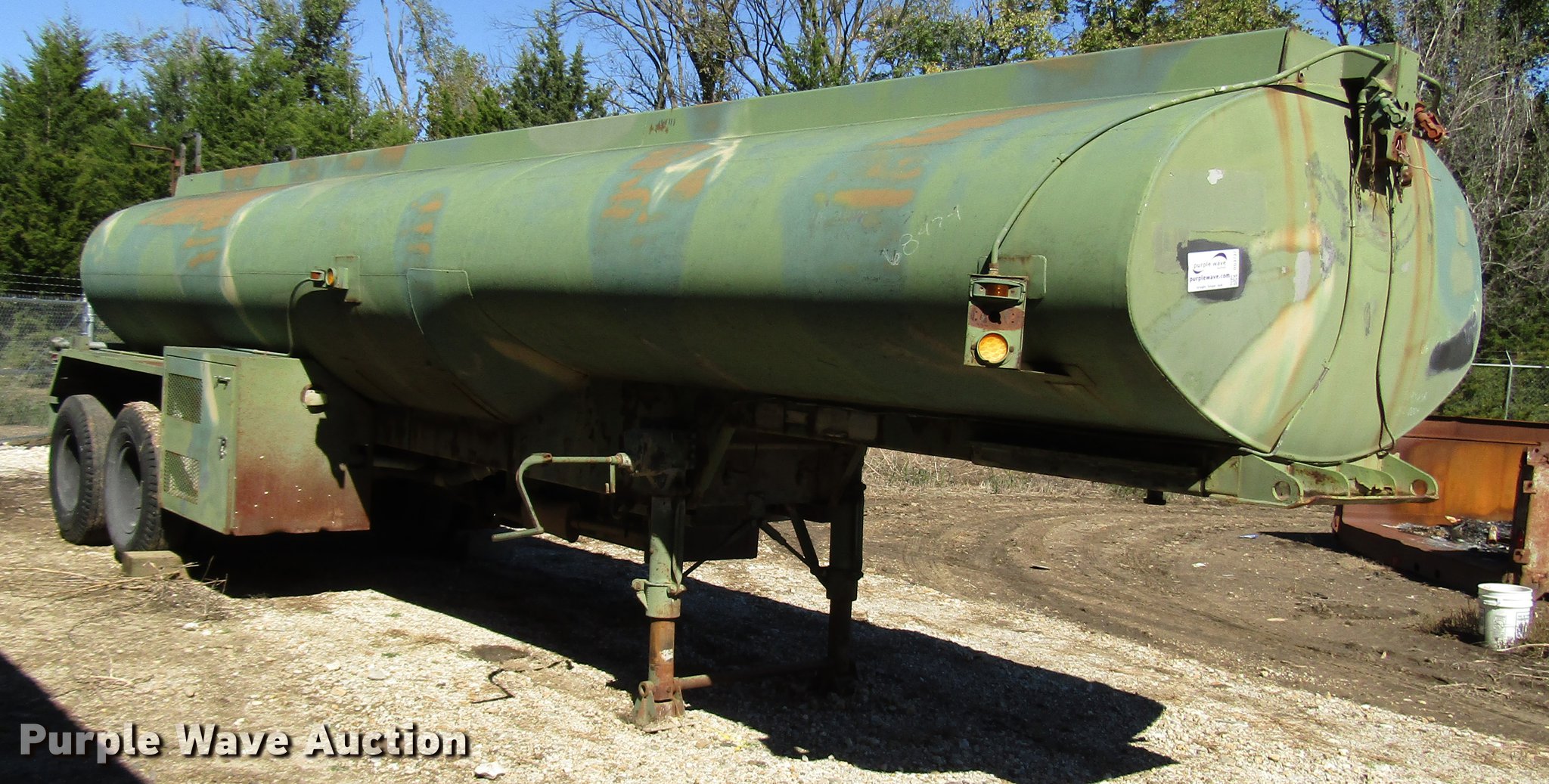 1968 IMP Omaha tank trailer in Eureka, KS | Item DD3737 sold | Purple Wave