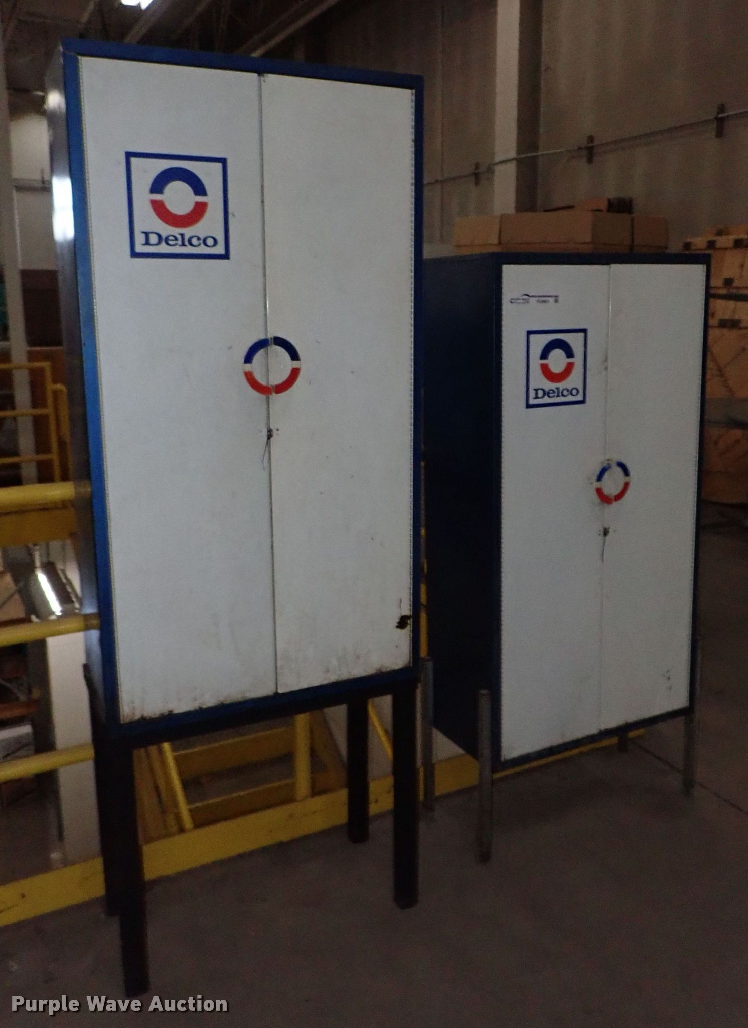 (2) Delco steel cabinets in Hutchinson, KS | Item FE9901 sold | Purple Wave