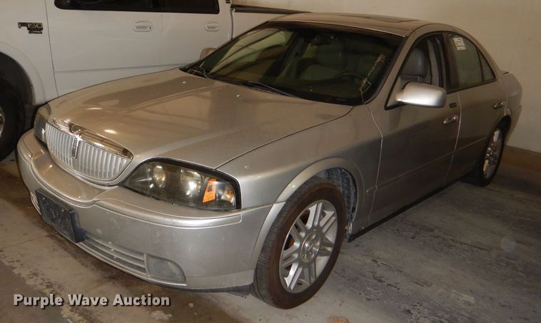 2004 Lincoln LS in Topeka, KS | Item DG4854 sold | Purple Wave