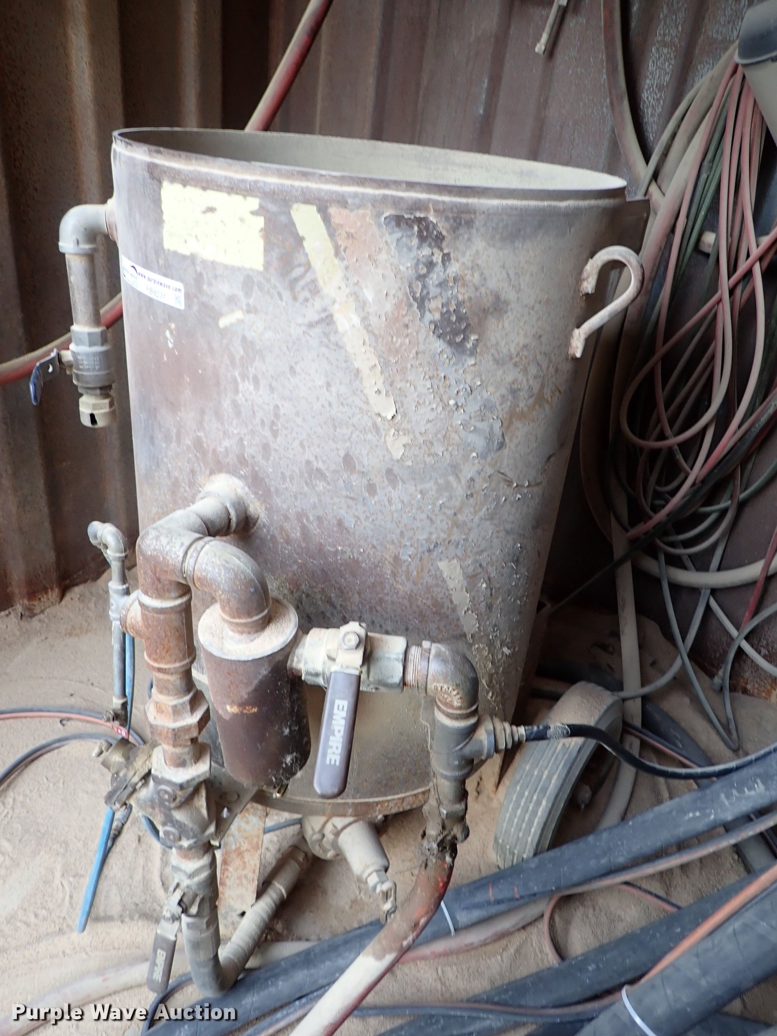 Sandblaster in Halstead, KS | Item FB9231 sold | Purple Wave