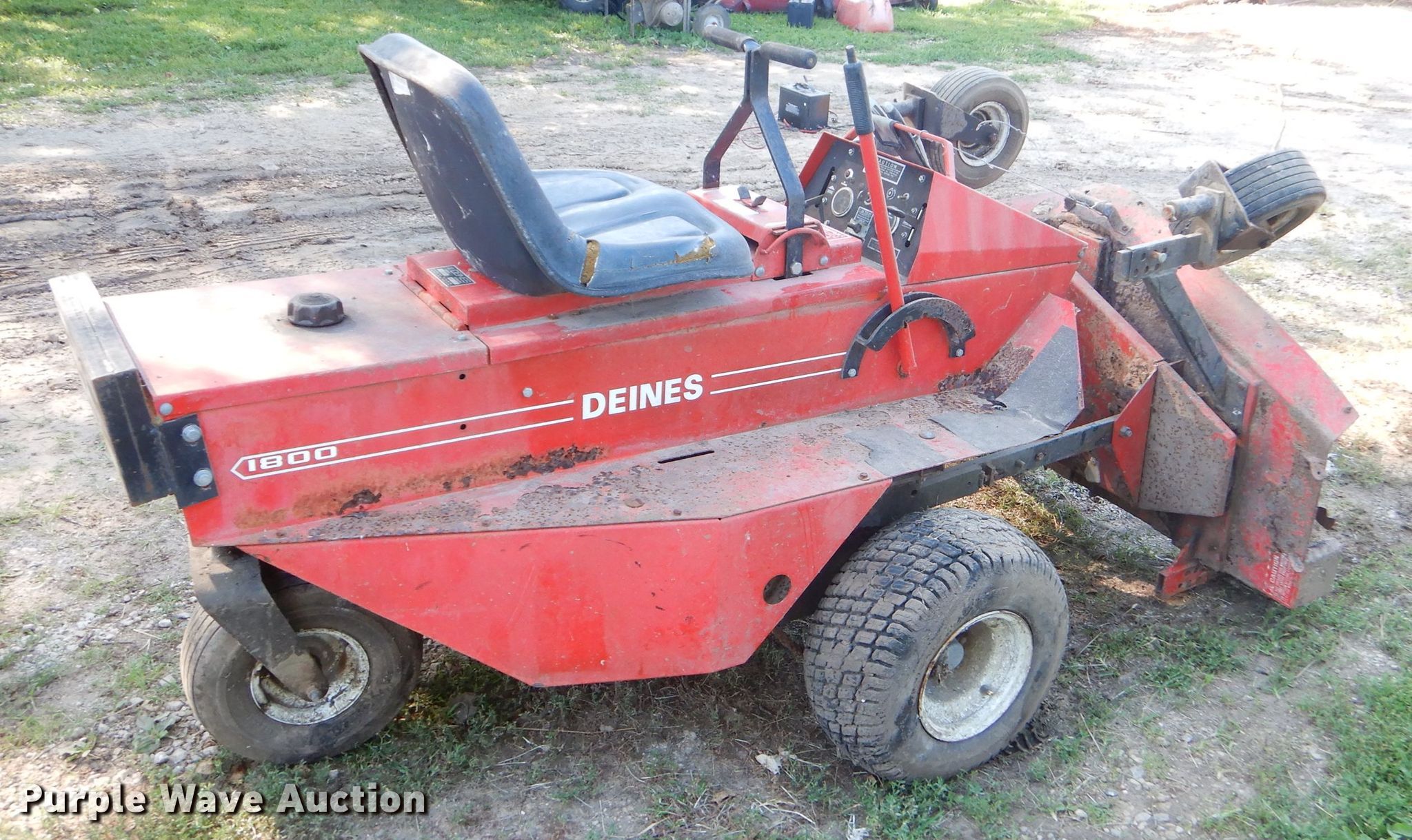 Deines 1800 ZTR lawn mower in Moran, KS | Item FC9767 sold | Purple Wave