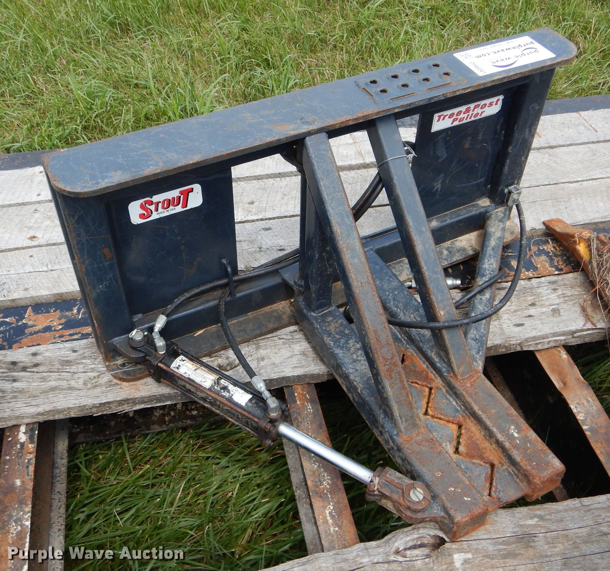 Stout tree and post puller in LaBelle, MO | Item DH6041 for sale ...