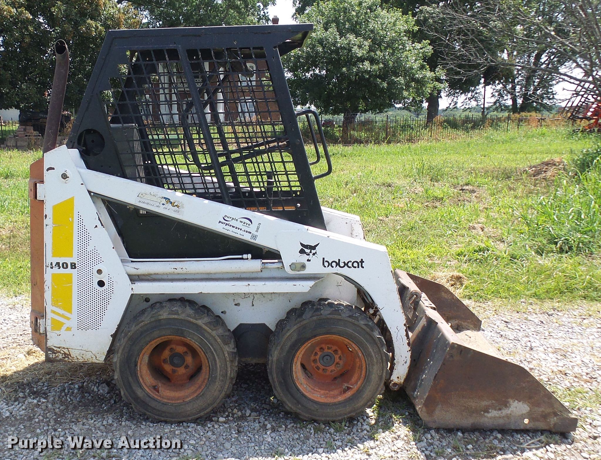 1993 Bobcat 440B skid steer in Marshall, MO | Item DI0576 sold | Purple ...
