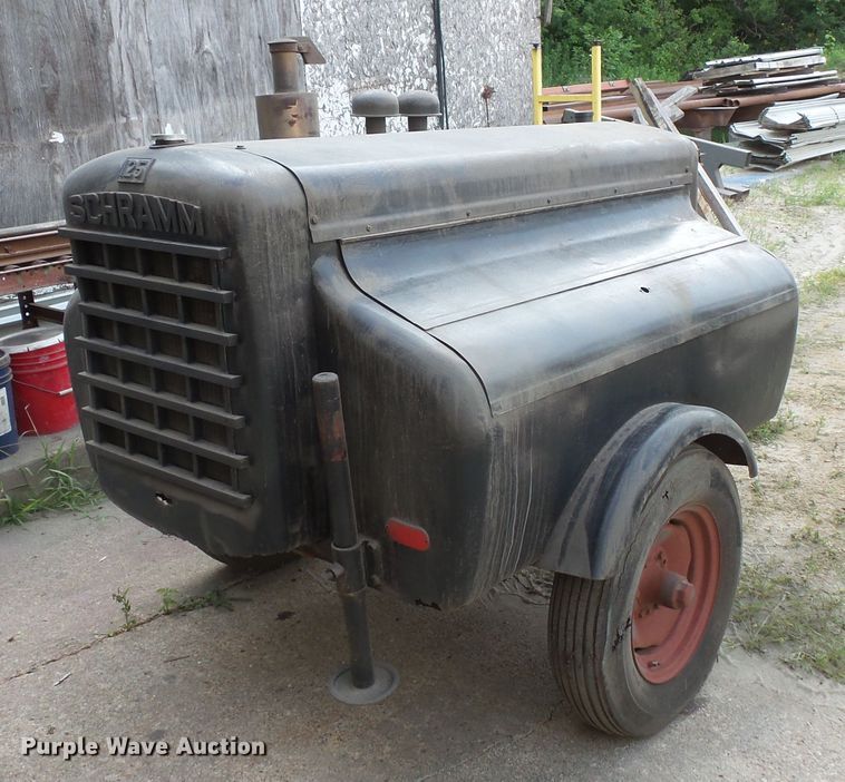 Schramm 125 air compressor in Clinton, IA | Item FM9495 sold | Purple Wave
