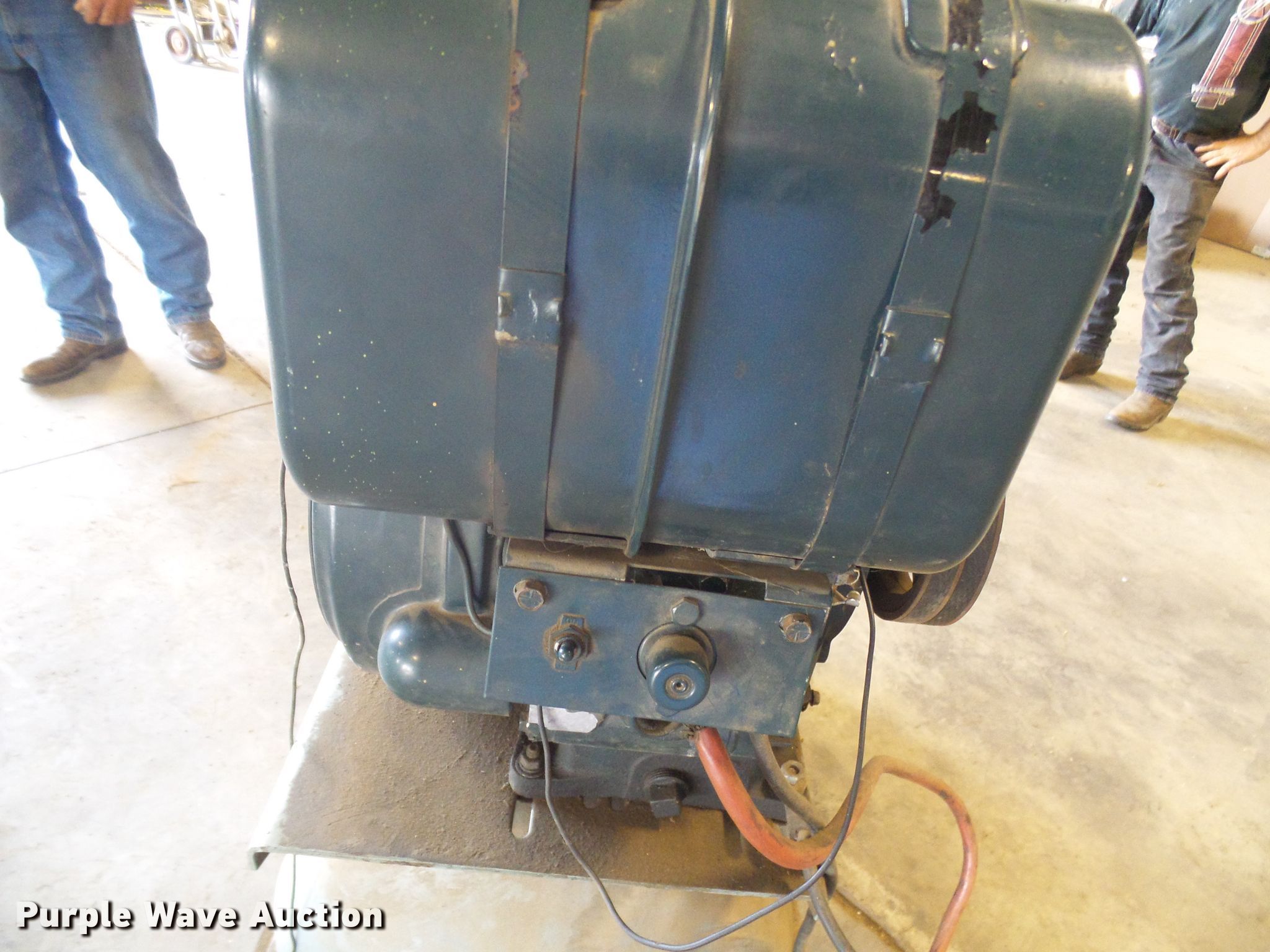 1986 Kargard Industries air compressor in Marshall, MO | Item DI0577 ...