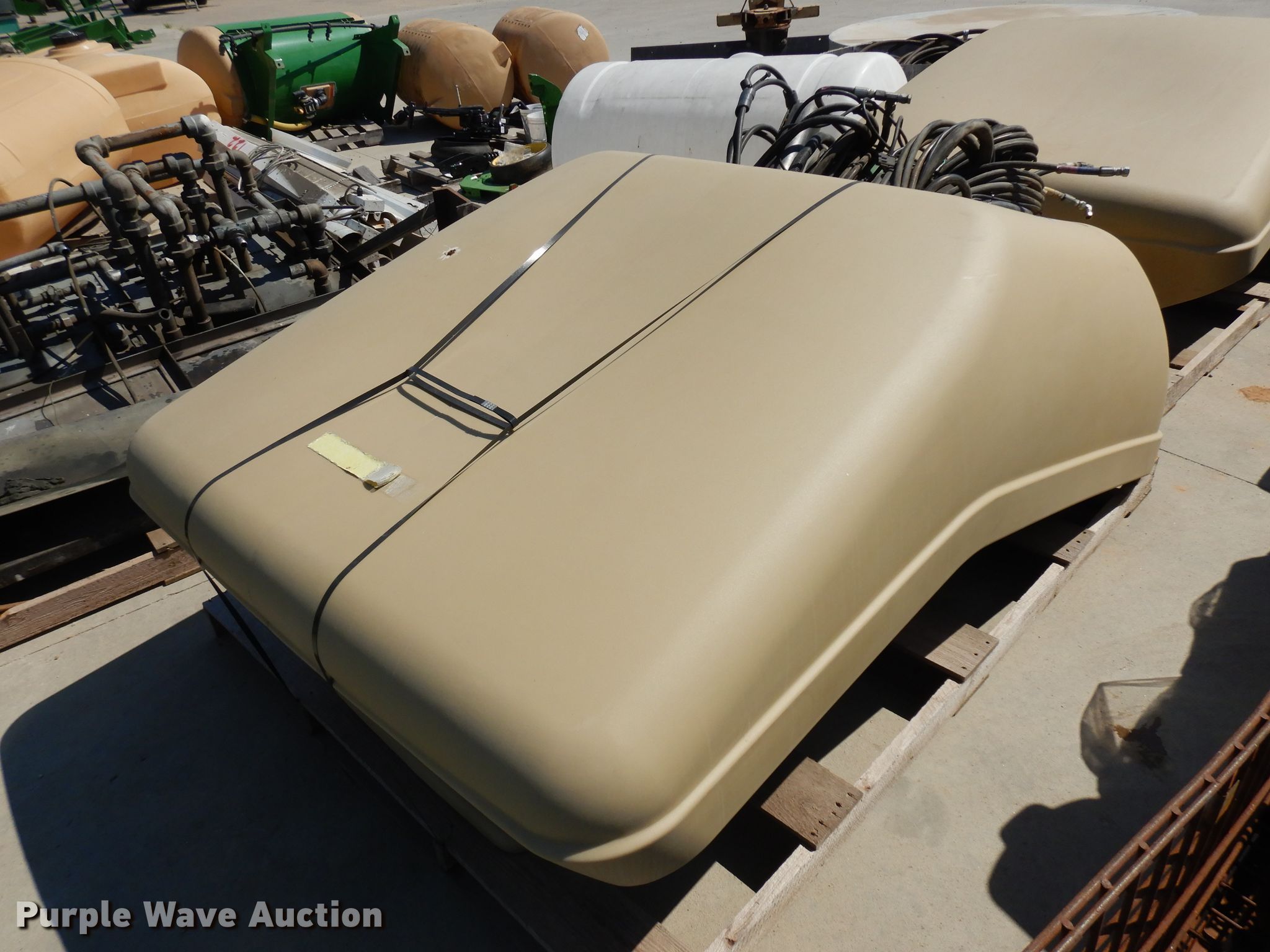 Poly seed hopper in Assaria, KS | Item DW9432 sold | Purple Wave