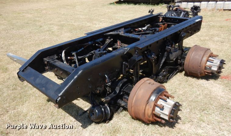 Kenworth rear axle assembly in Russell, KS | Item FY9673 sold | Purple Wave