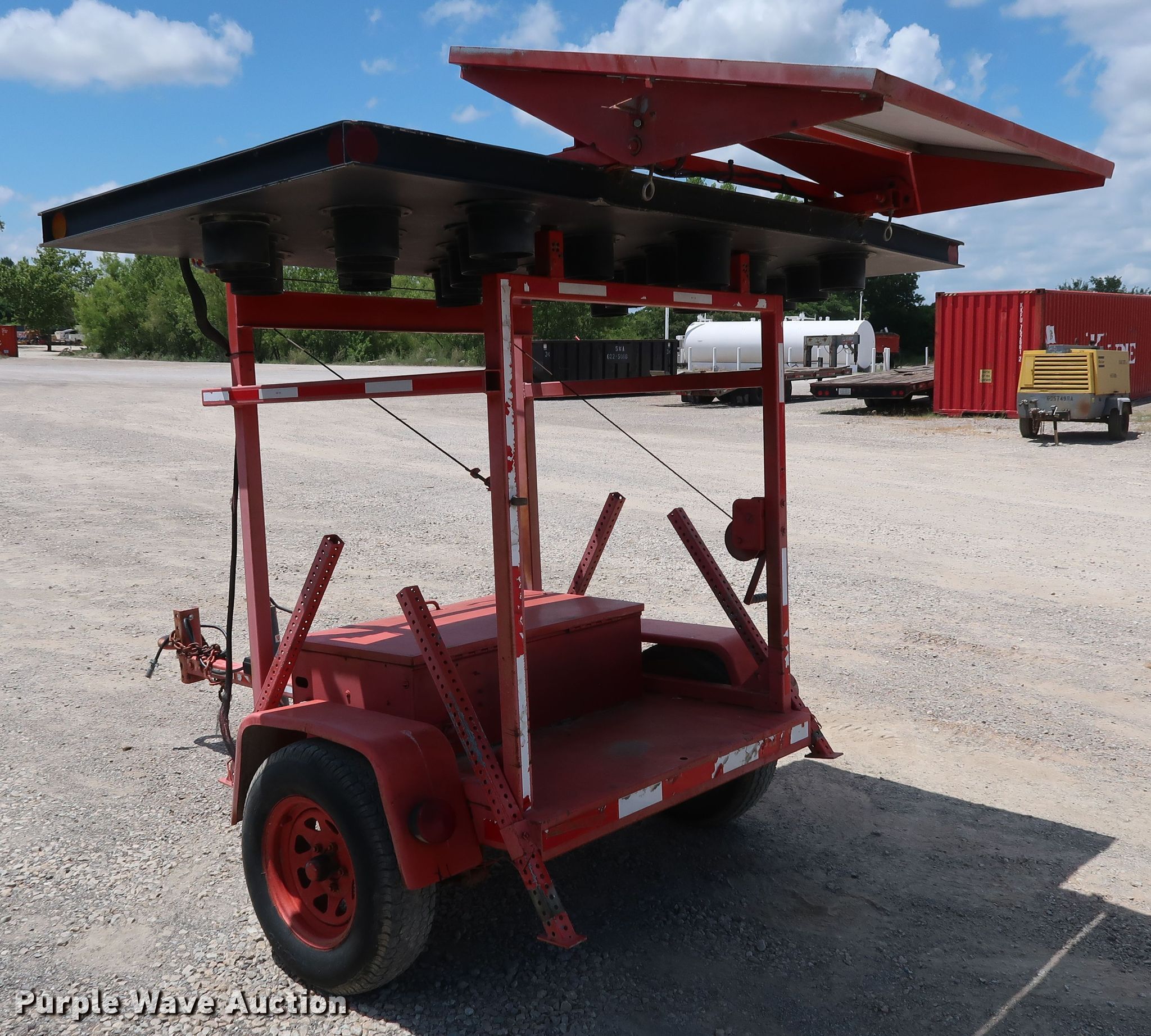 1997 Winco Sunray AB25 arrow board trailer in Sulphur, OK | Item DG4083 ...
