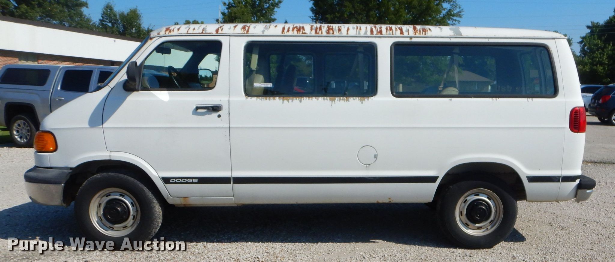 2000 Dodge Ram Wagon B2500 van in Parsons, KS | Item FC9807 sold ...