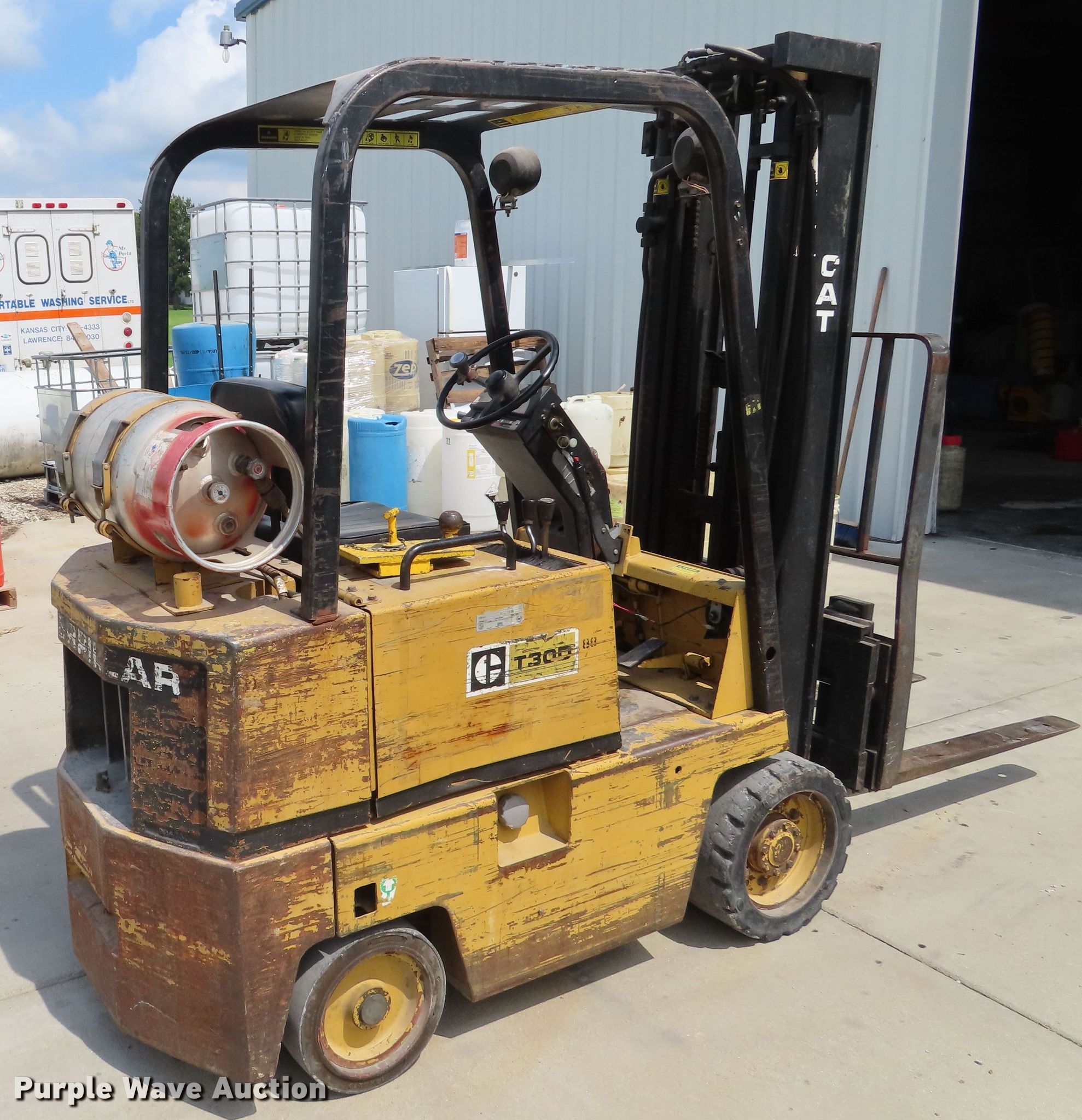 Caterpillar T30D forklift in Lawrence, KS | Item DE2374 sold | Purple Wave