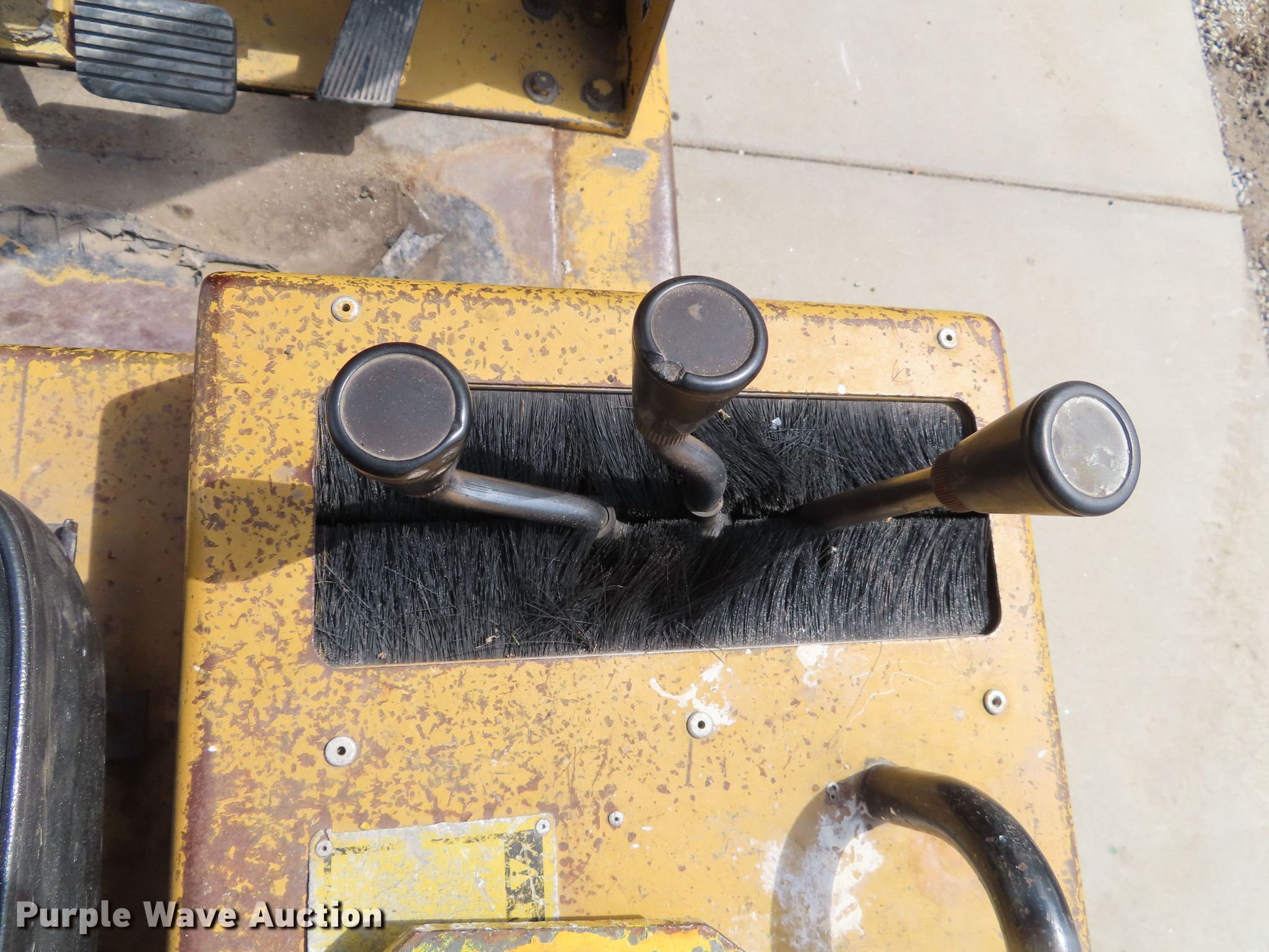 Caterpillar T30D forklift in Lawrence, KS | Item DE2374 sold | Purple Wave