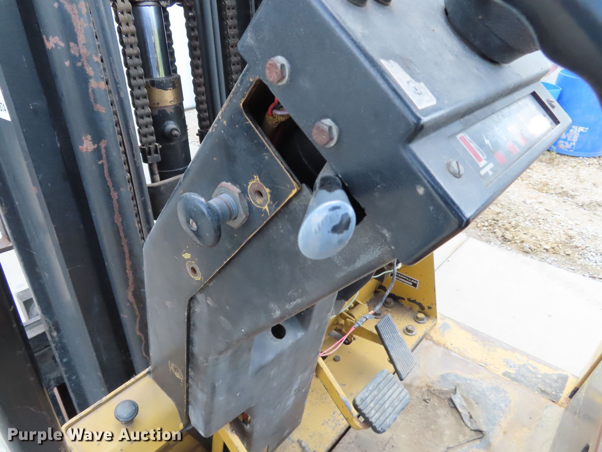 Caterpillar T30D forklift in Lawrence, KS | Item DE2374 sold | Purple Wave