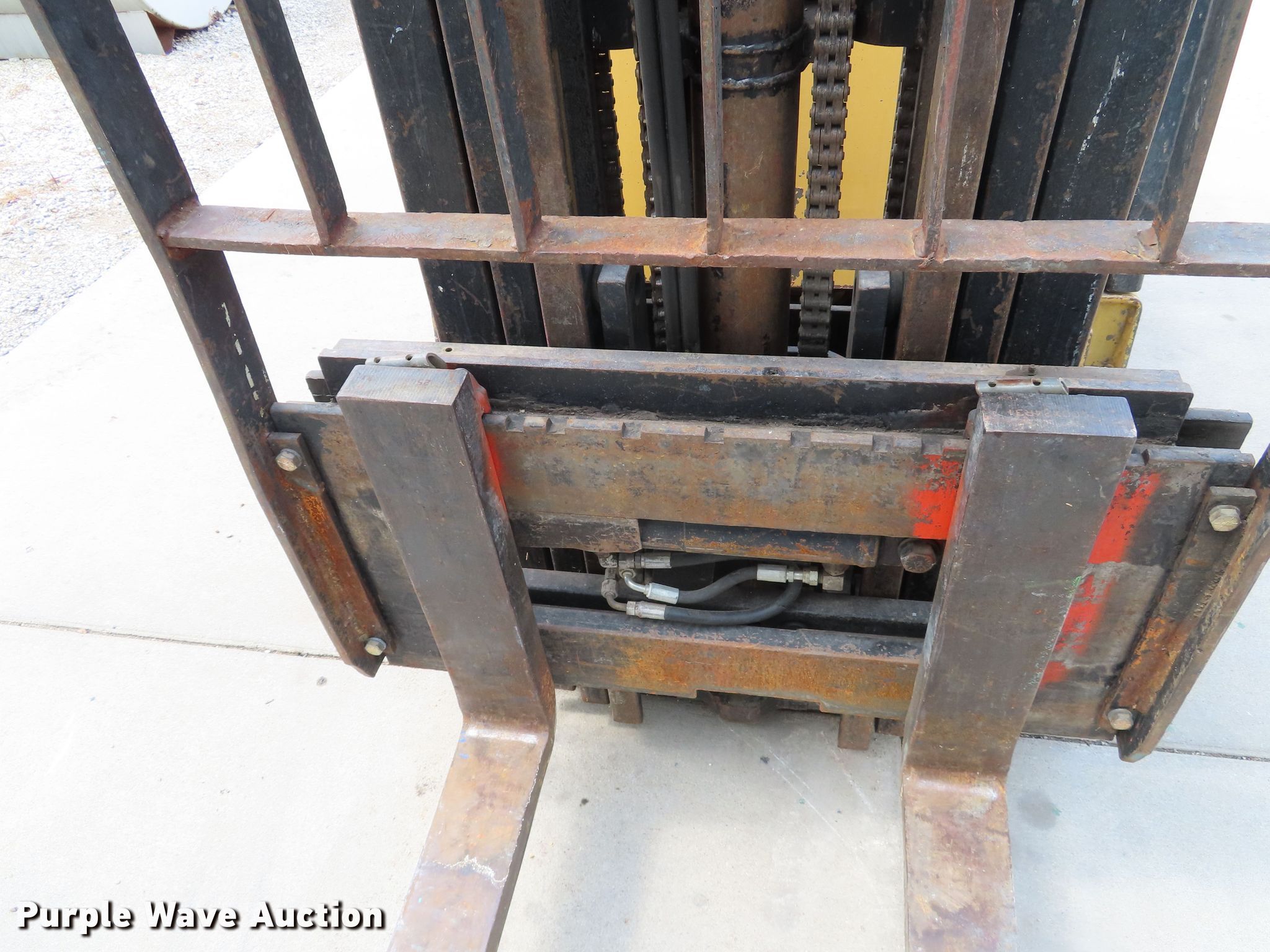 Caterpillar T30D forklift in Lawrence, KS | Item DE2374 sold | Purple Wave