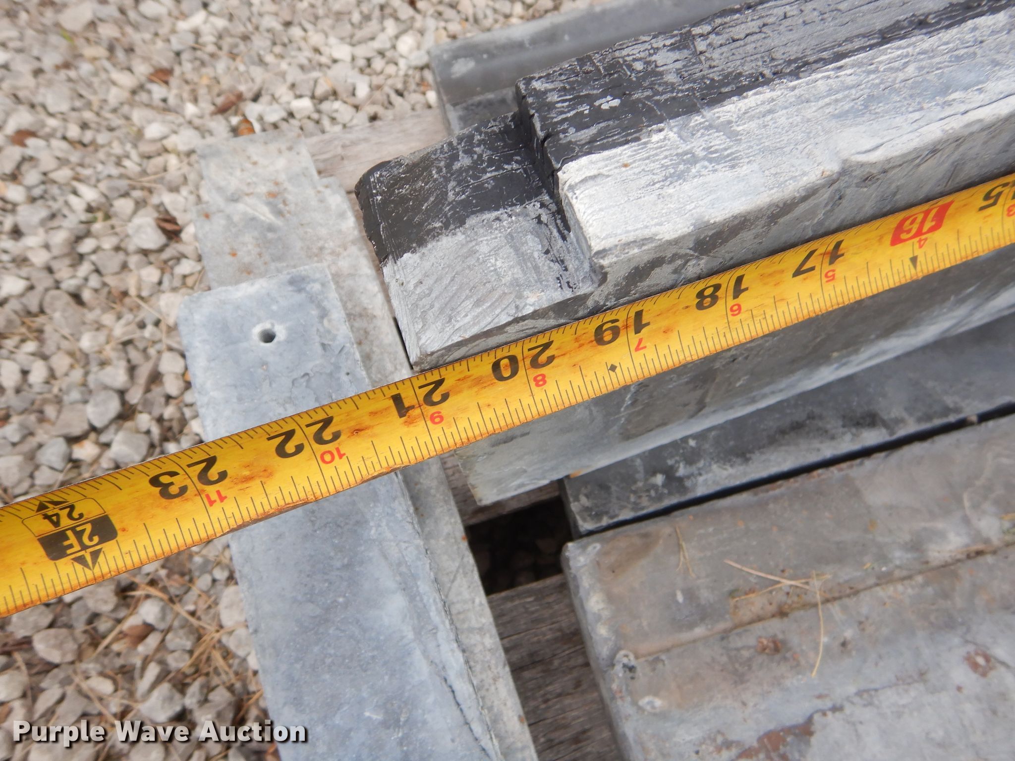 19" x 11" lead counterweights in Waco, MO | Item FC9855 sold | Purple Wave