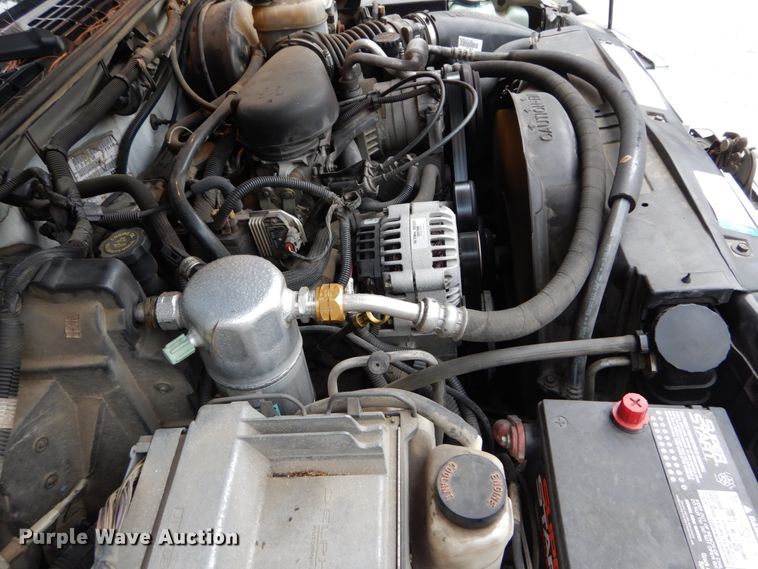 2001 Chevrolet Blazer SUV in Branson, MO | Item DH2014 sold | Purple Wave