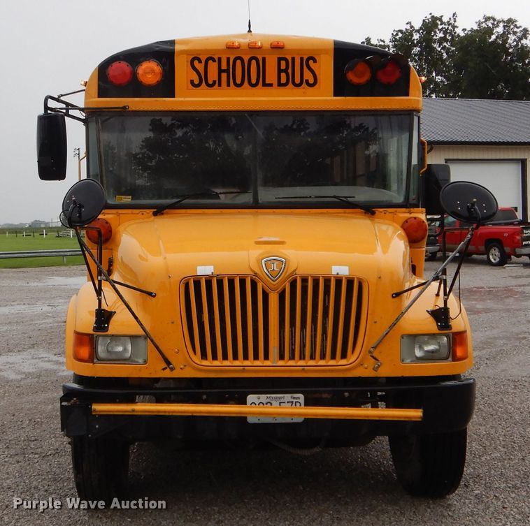 2004 International CE200 school bus in Norborne, MO | Item DH6120 sold ...