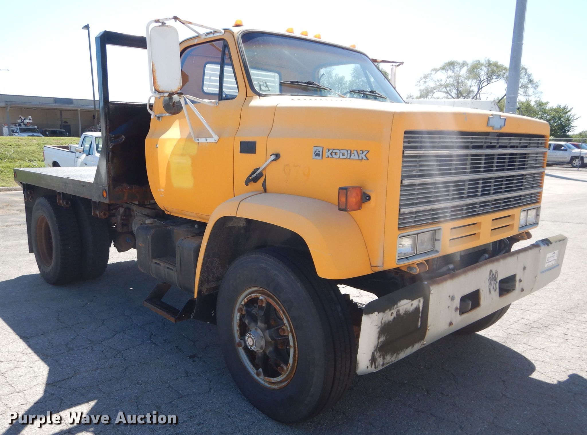 1989 Chevrolet Kodiak C70 flatbed truck in Kansas City, KS | Item ...
