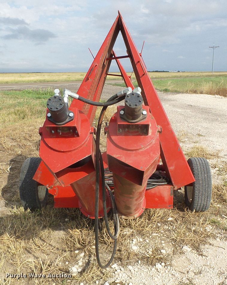 Baasch & Sons D-1220 drive over grain pit in Dighton, KS | Item DC5002 ...