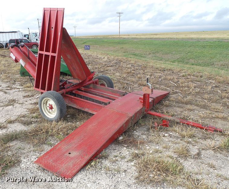 Baasch & Sons D-1220 drive over grain pit in Dighton, KS | Item DC5002 ...