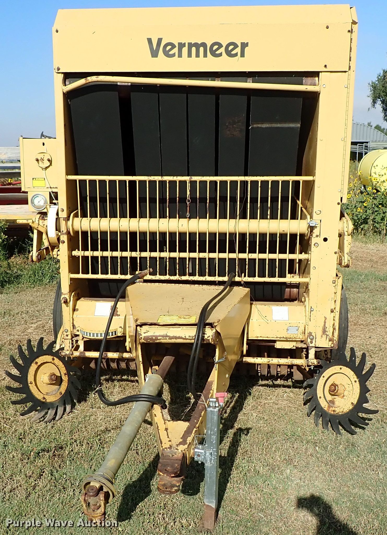 1986 Vermeer 605J round baler in Offerle, KS | Item DE1008 sold ...